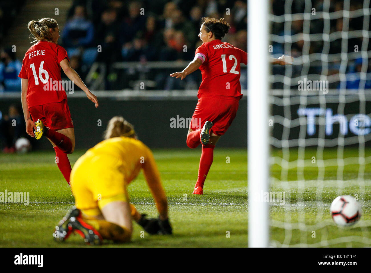 Christine sinclair goal hi-res stock photography and images - Alamy
