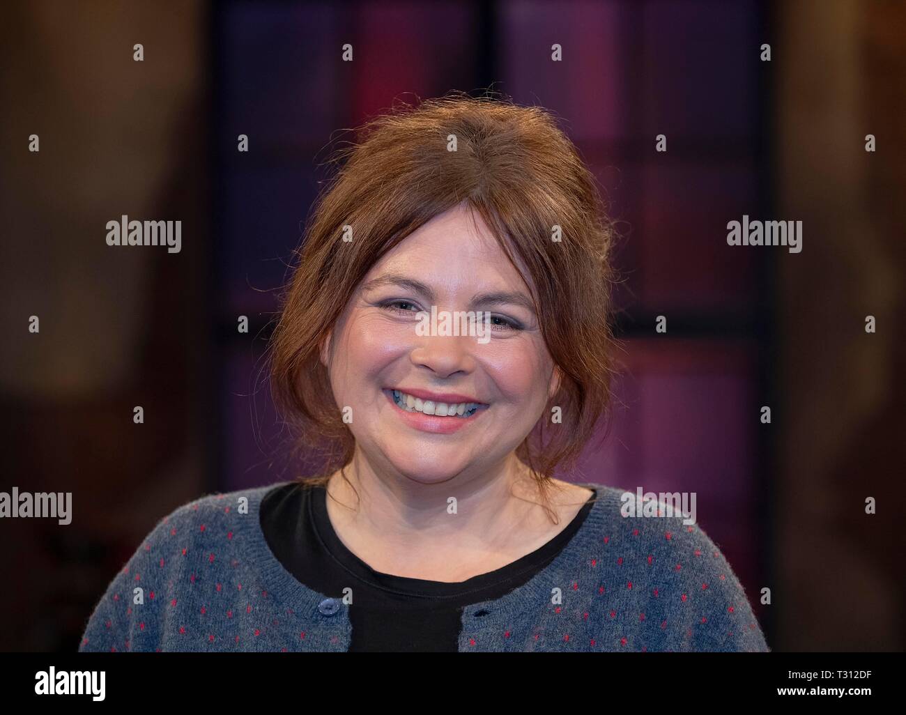 Maria cook hi-res stock photography and images - Alamy