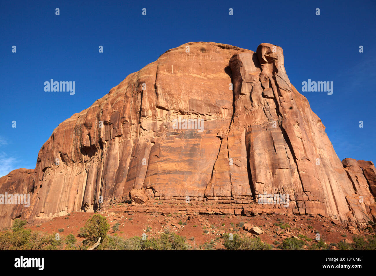 Mesa in Monument Valley, America Stock Photo - Alamy
