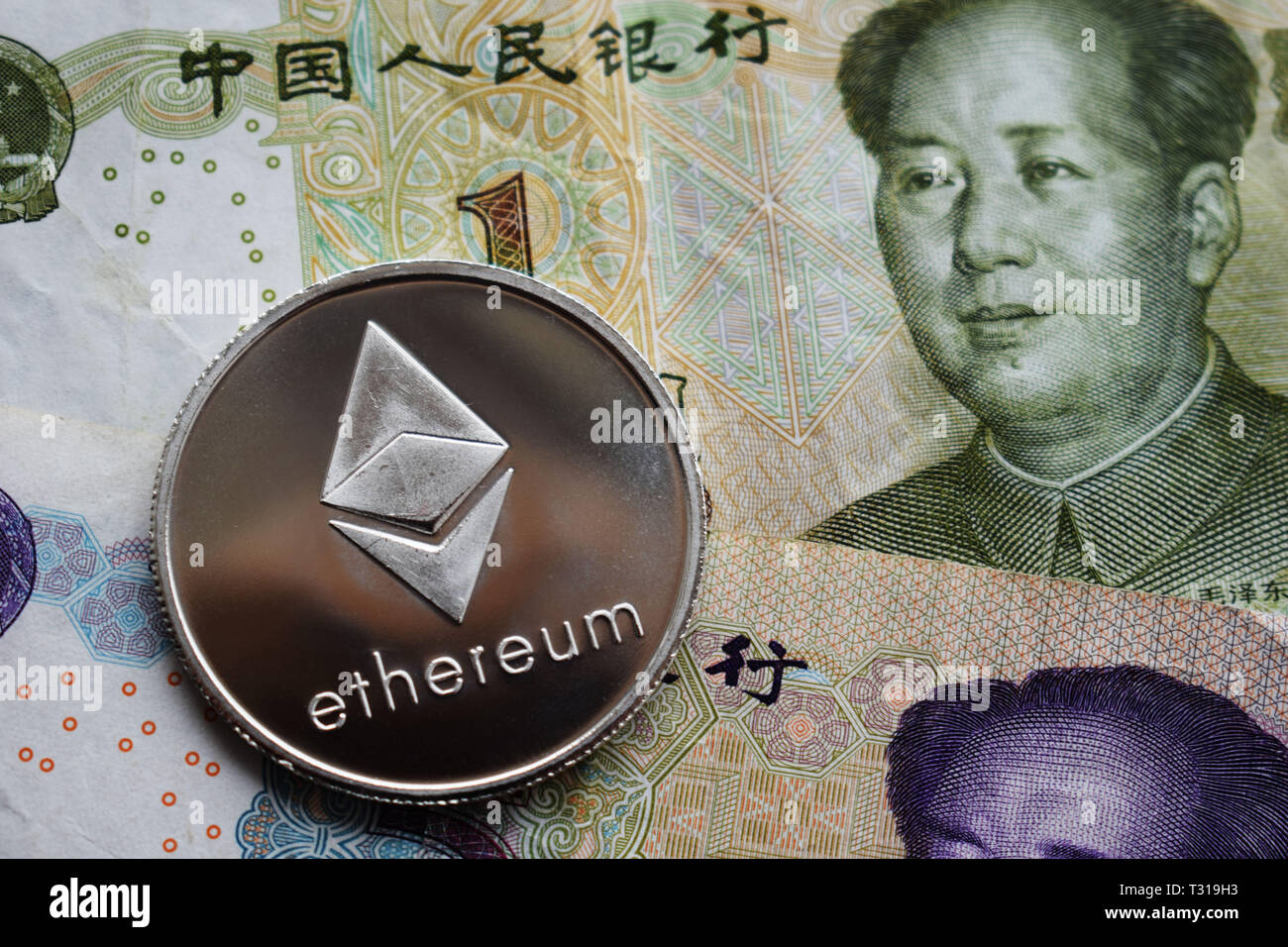 Chinese silver coins hi-res stock photography and images - Alamy