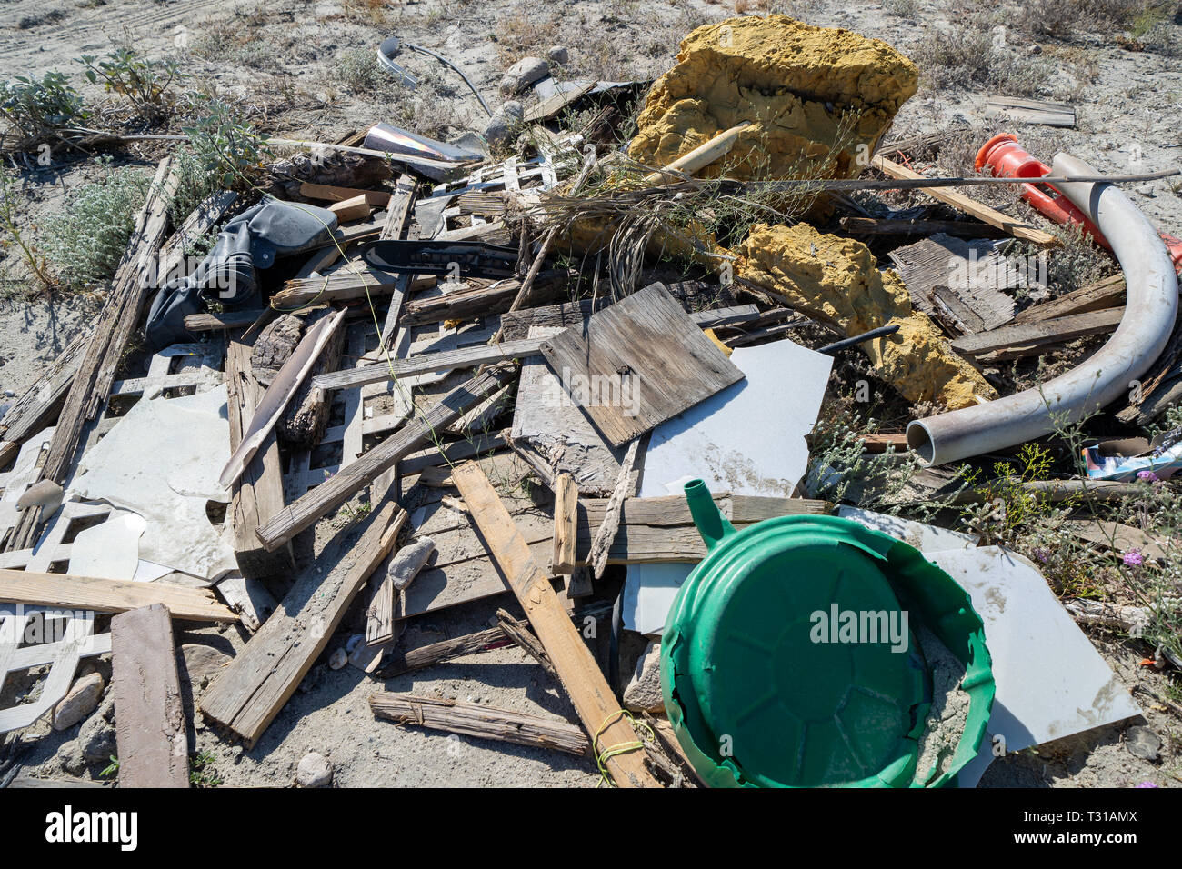 Garbage dump california hi-res stock photography and images - Alamy