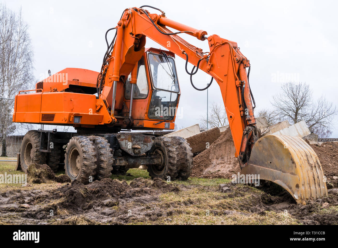 Industrial excavator working on construction hi-res stock photography ...