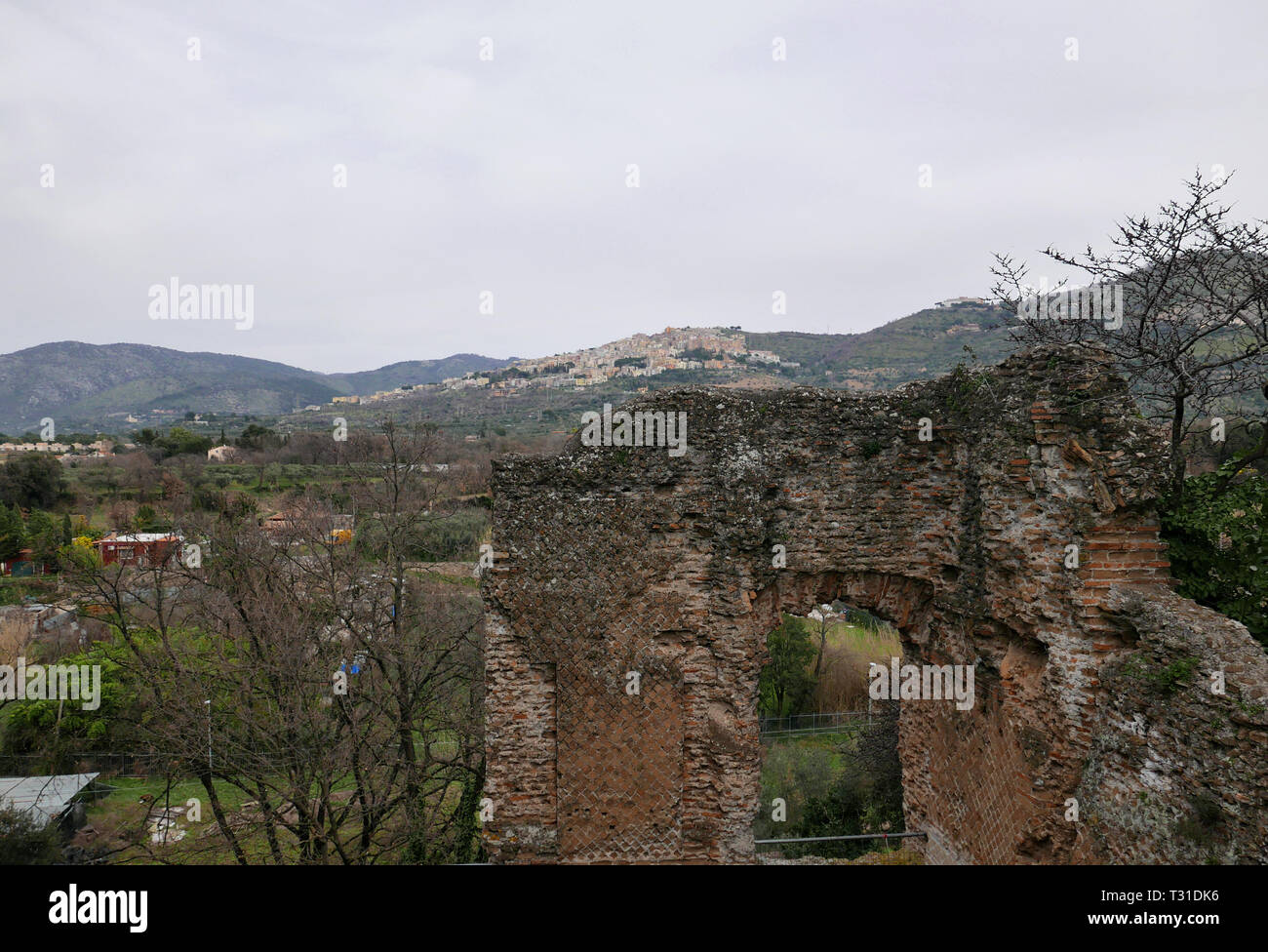 Old houses tivoli hi-res stock photography and images - Alamy