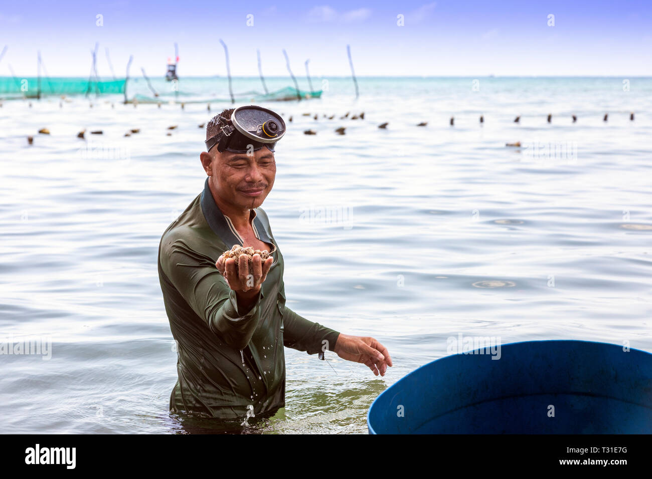 Face of traditional fisherman hi-res stock photography and images - Alamy