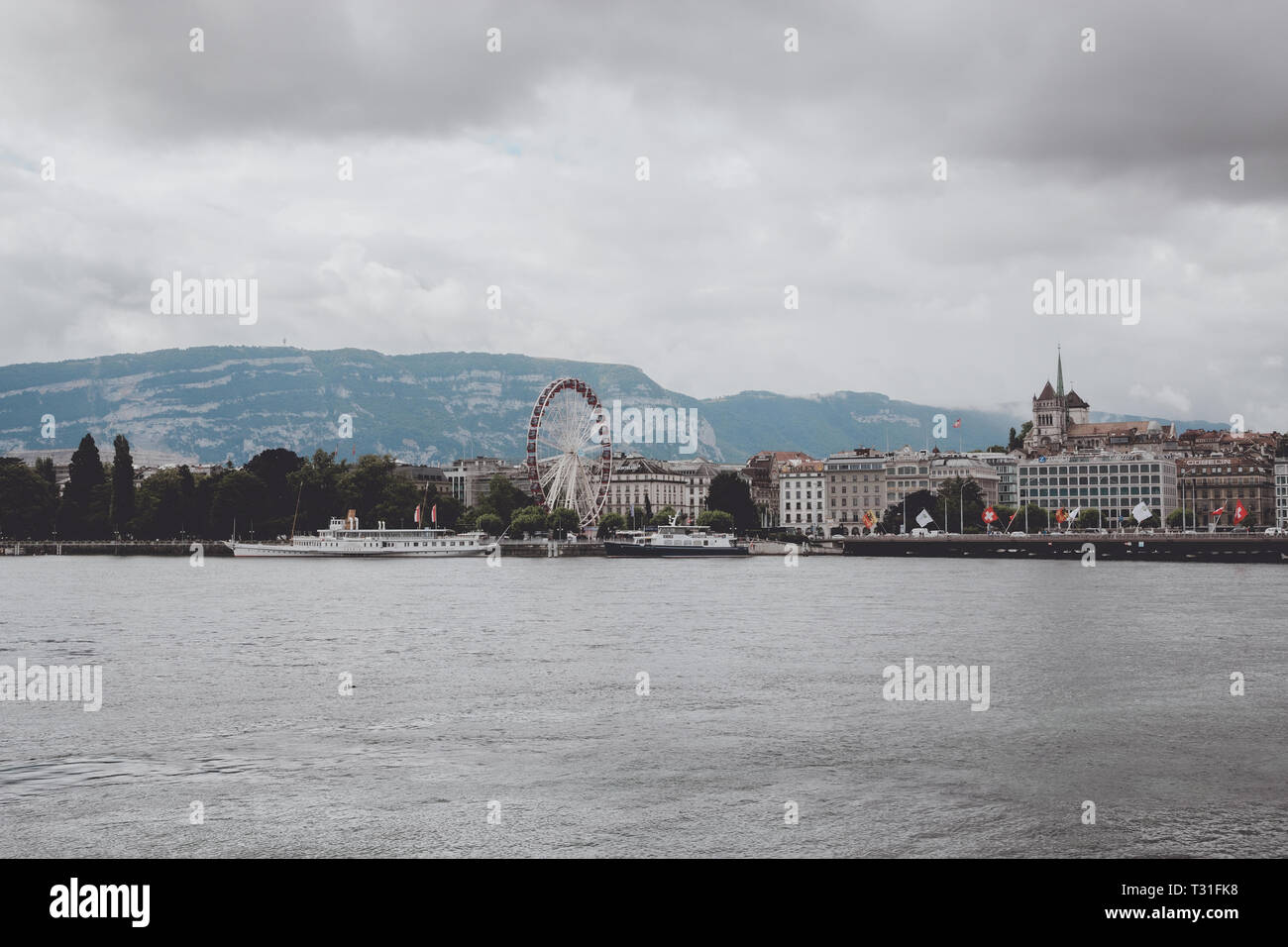 Switzerland landscape summer hi-res stock photography and images - Alamy