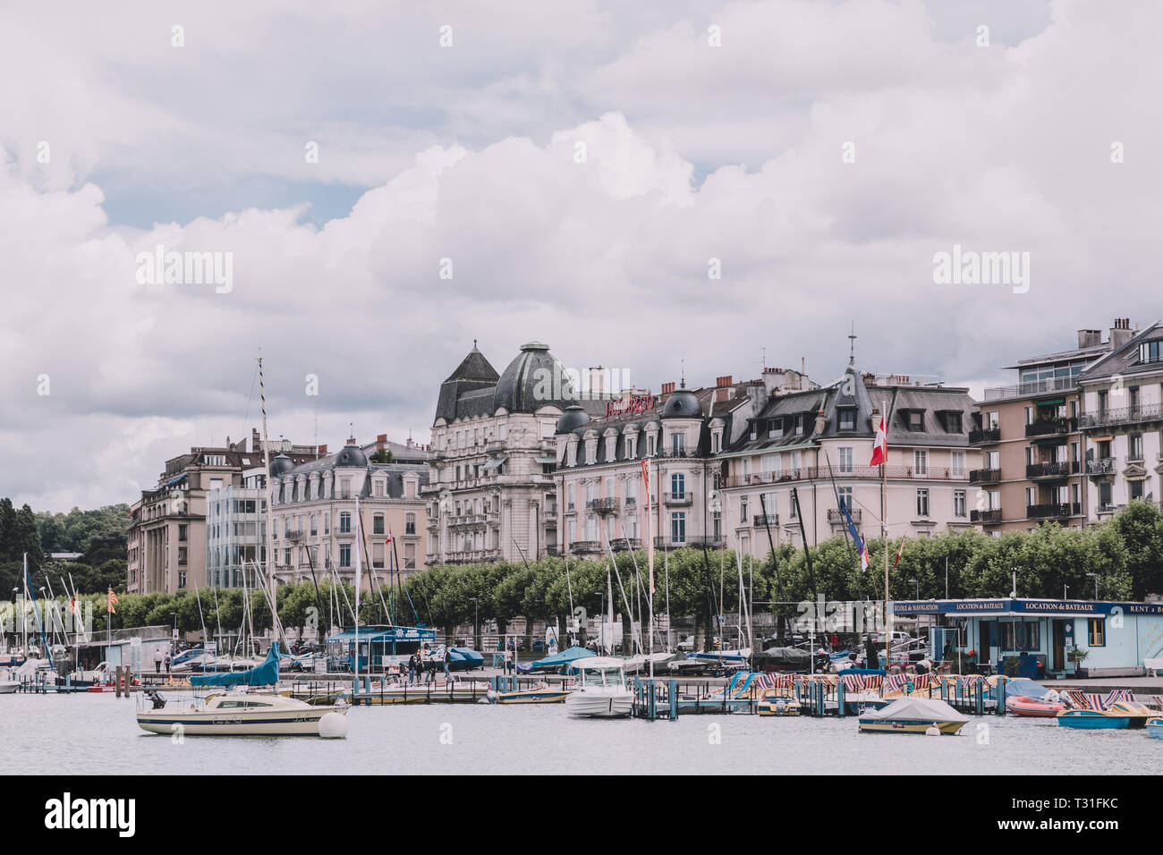 Switzerland landscape summer hi-res stock photography and images - Alamy
