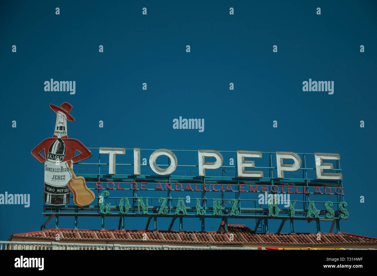Be genuine sign board hi-res stock photography and images - Alamy