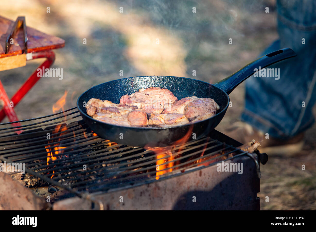 Spring barbecue hi-res stock photography and images - Alamy