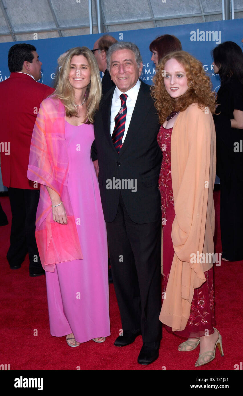 LOS ANGELES, CA. February 21, 2001: Singer TONY BENNETT & daughter ...