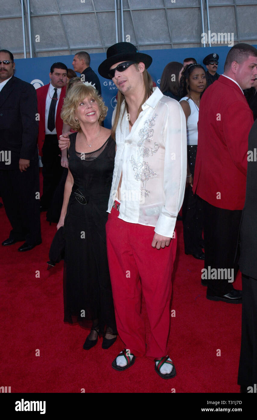 LOS ANGELES, CA. February 21, 2001: Rock star KID ROCK & mother SUSAN ...