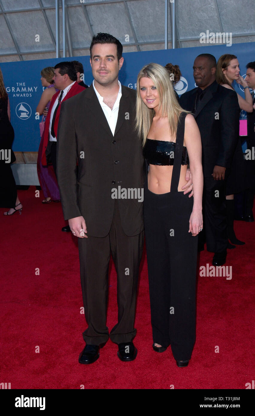 LOS ANGELES, CA. February 21, 2001: Actress TARA REID & actor boyfriend ...