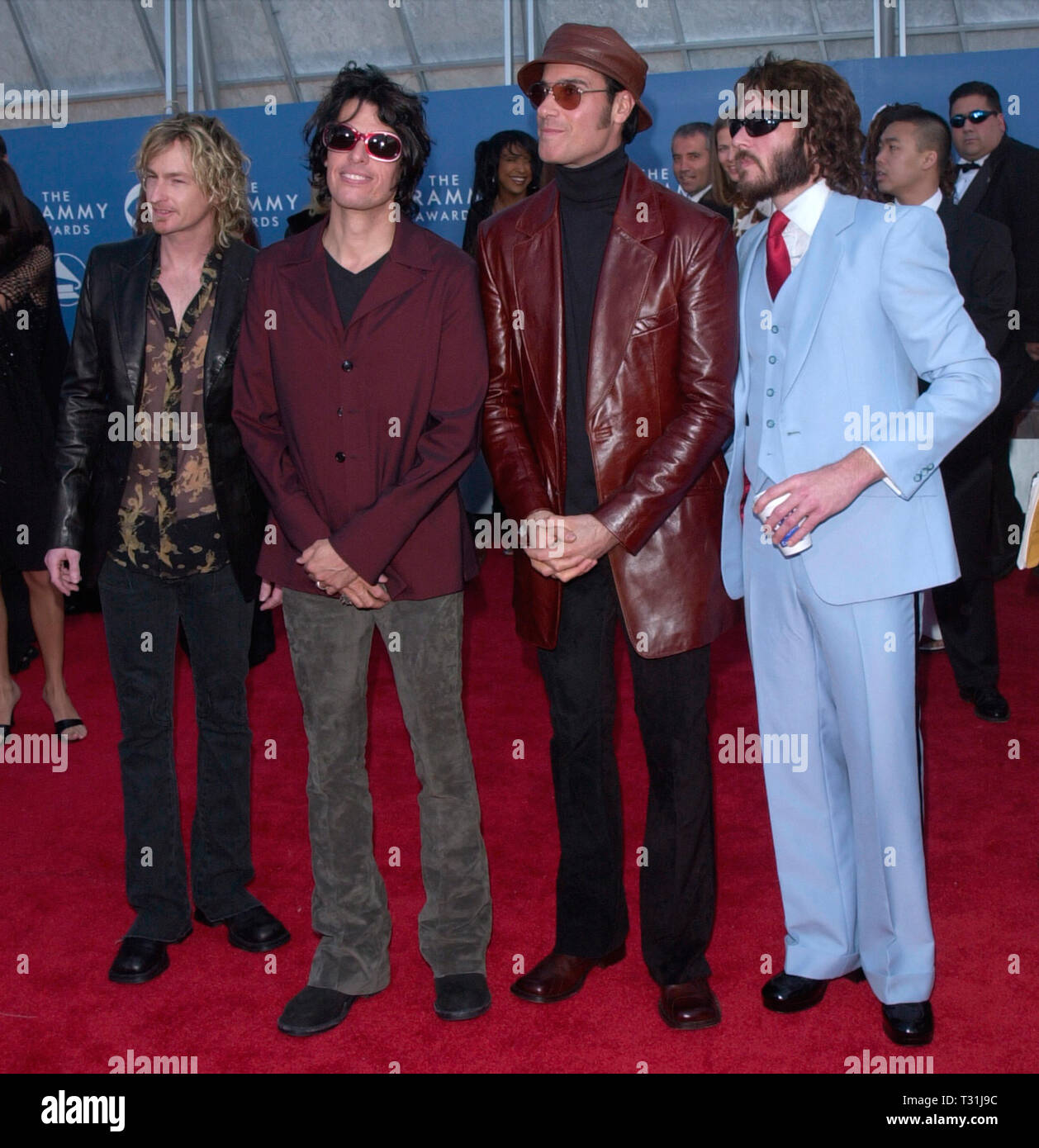 LOS ANGELES, CA. February 21, 2001: Pop group STONE TEMPLE PILOTS at ...