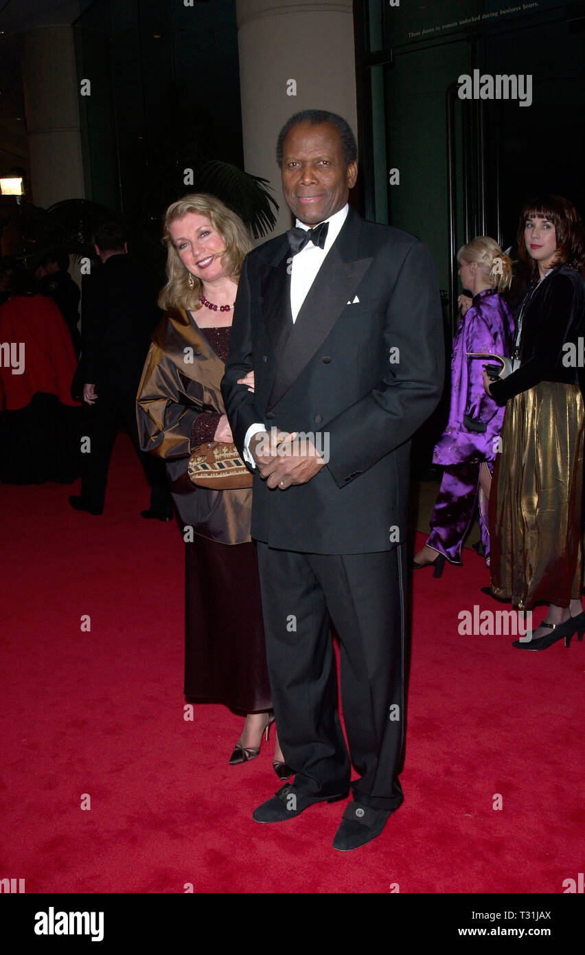 Sidney poitier and wife hi-res stock photography and images - Alamy