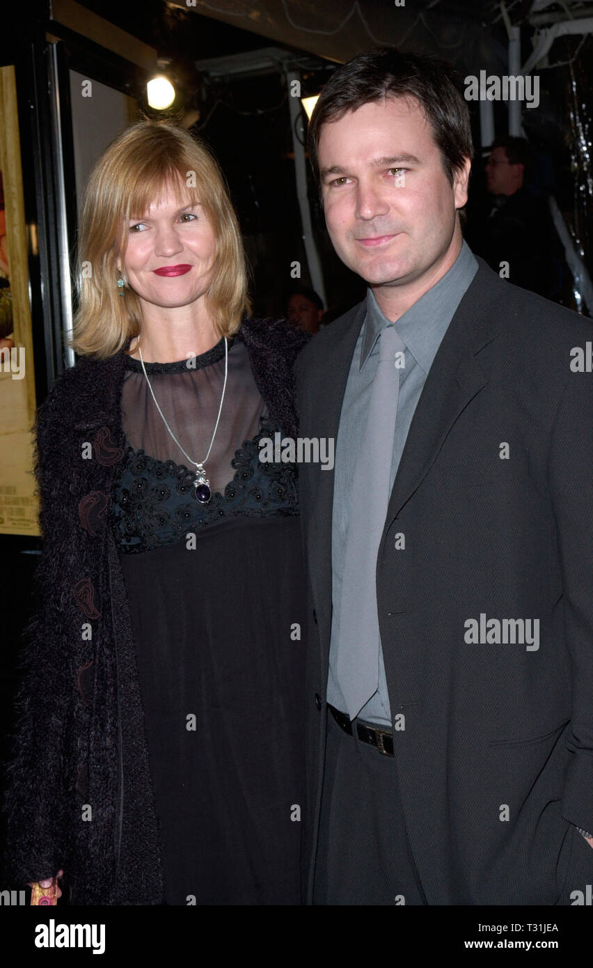 LOS ANGELES, CA. February 23, 2001: Director GORE VERBINSKI & wife at ...