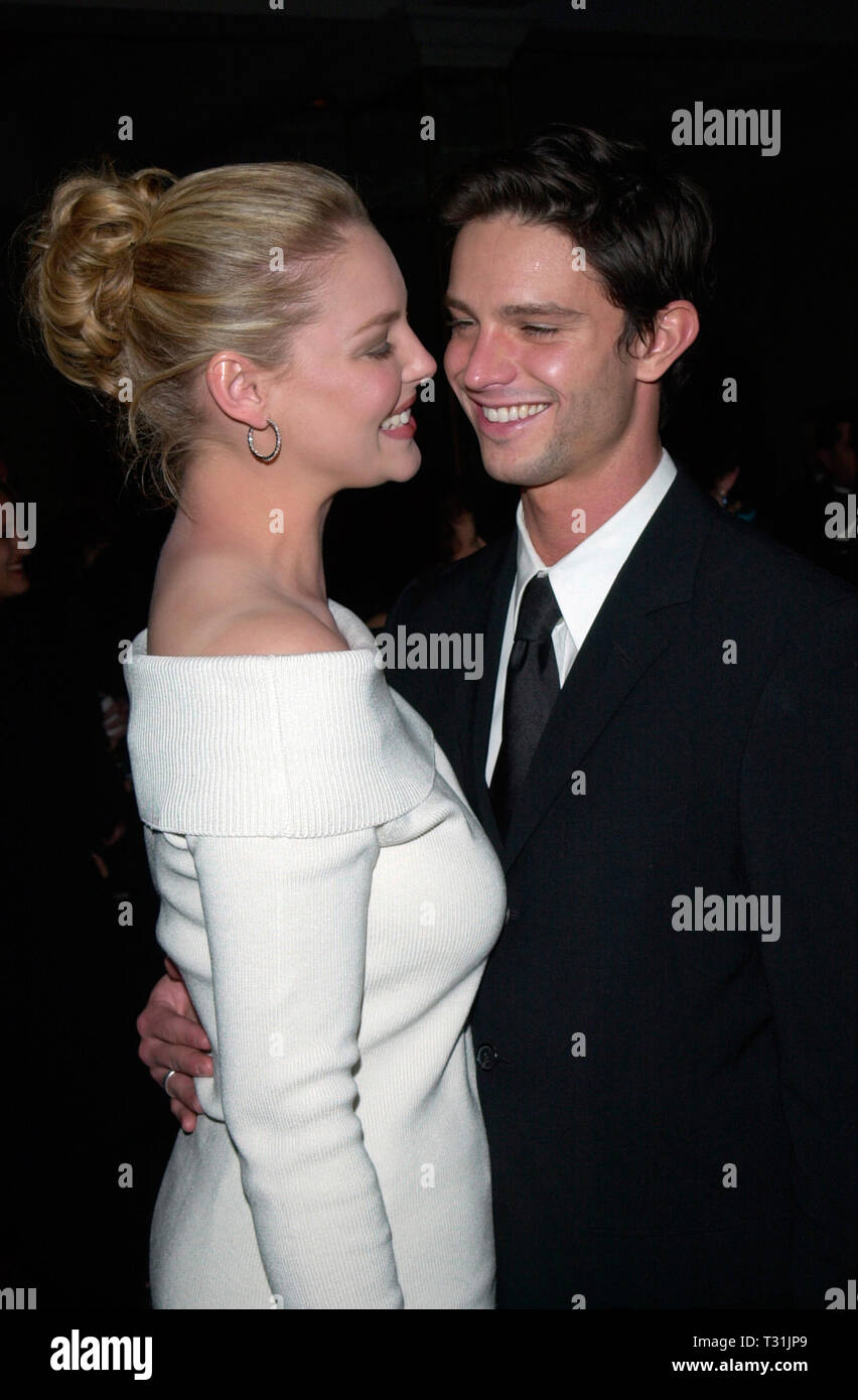 LOS ANGELES, CA. February 25, 2001: Actress KATHERINE HEIGL & actor ...