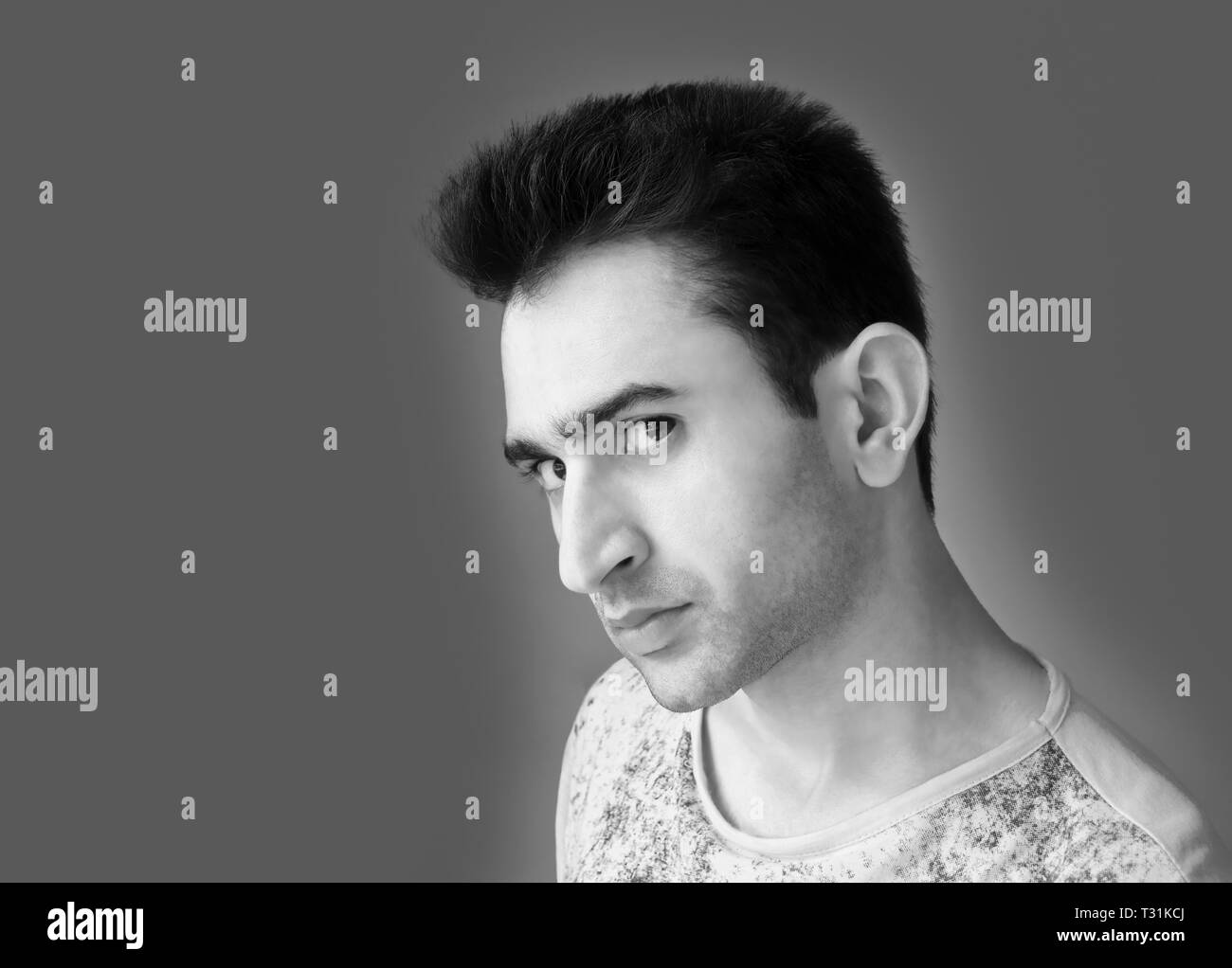 Black and white male portrait with curiosity expression Stock Photo - Alamy