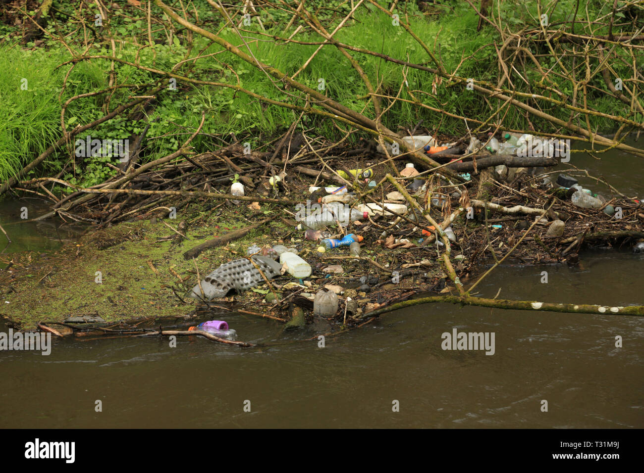 Plastic waste floating hi-res stock photography and images - Alamy