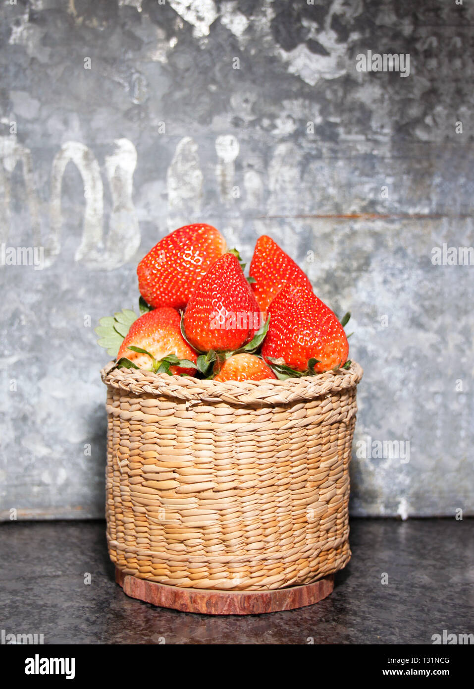 Ripe delicious hi-res stock photography and images - Alamy