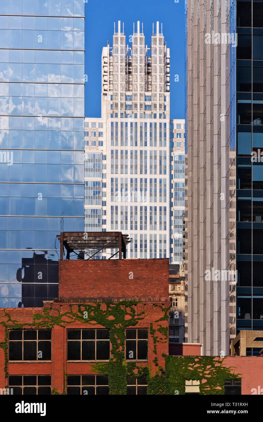 Downtown Chicago Buildings Stock Photo - Alamy