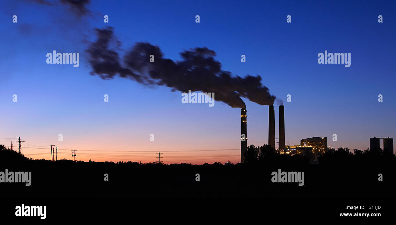 Smoke stacks at sunrise hi-res stock photography and images - Alamy