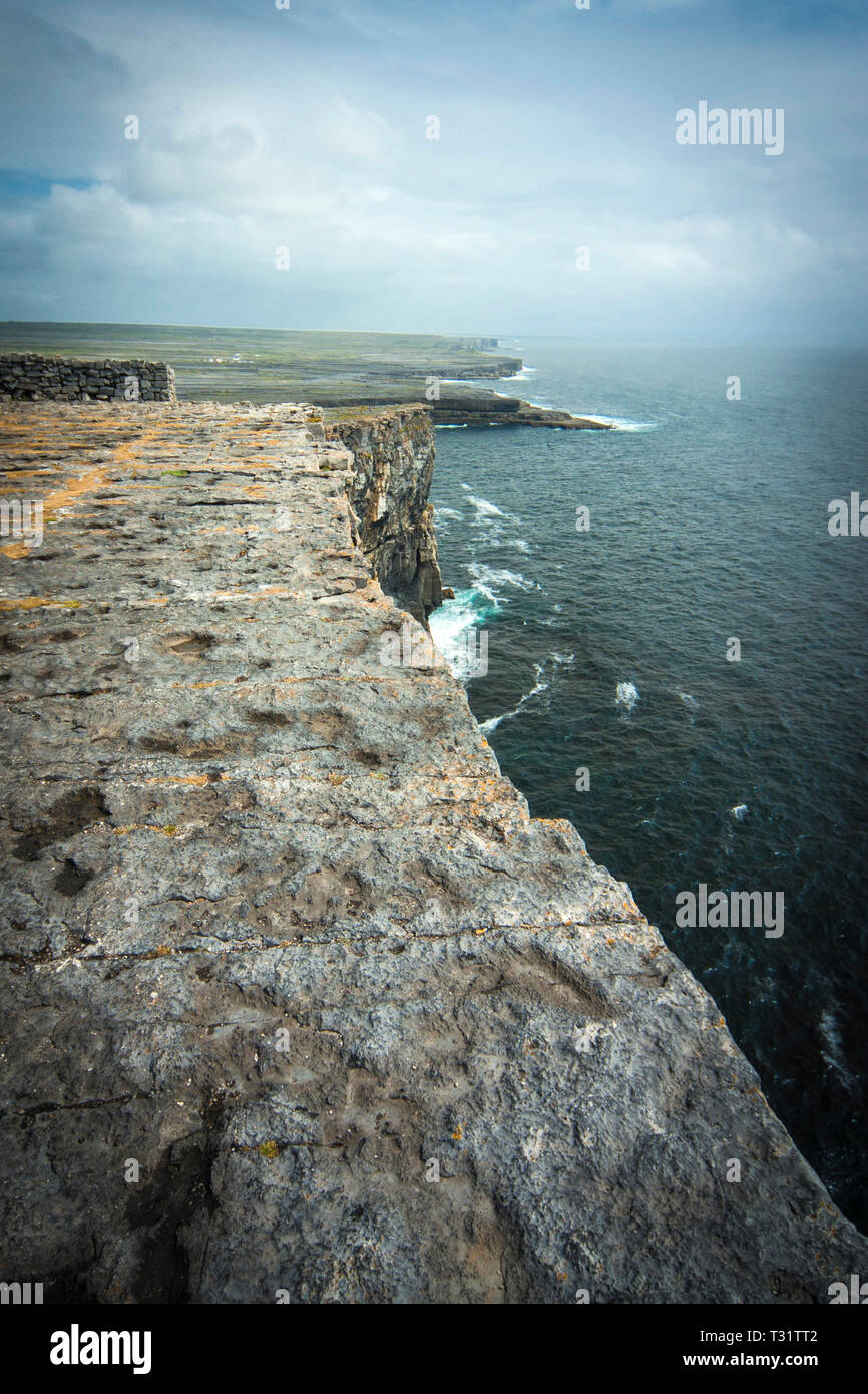 The imposing Dun Aengus Stone Fort, Inishmore, the Aran Islands, off ...