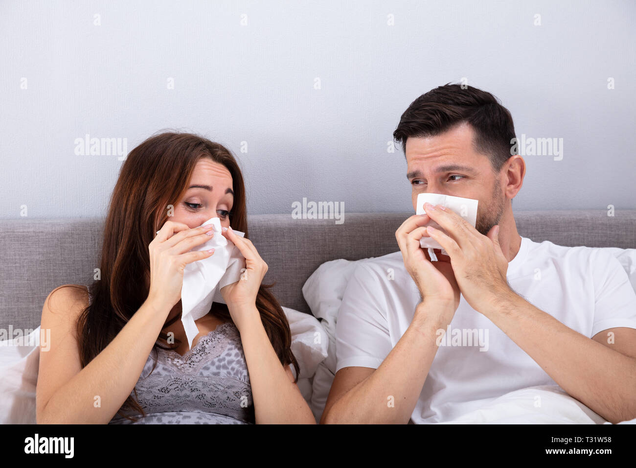 Hold nose hi-res stock photography and images - Alamy