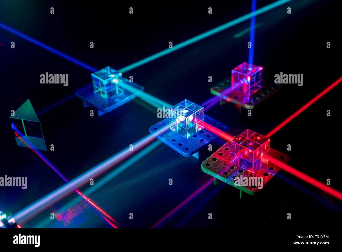 Laser beams industrial hi-res stock photography and images - Alamy