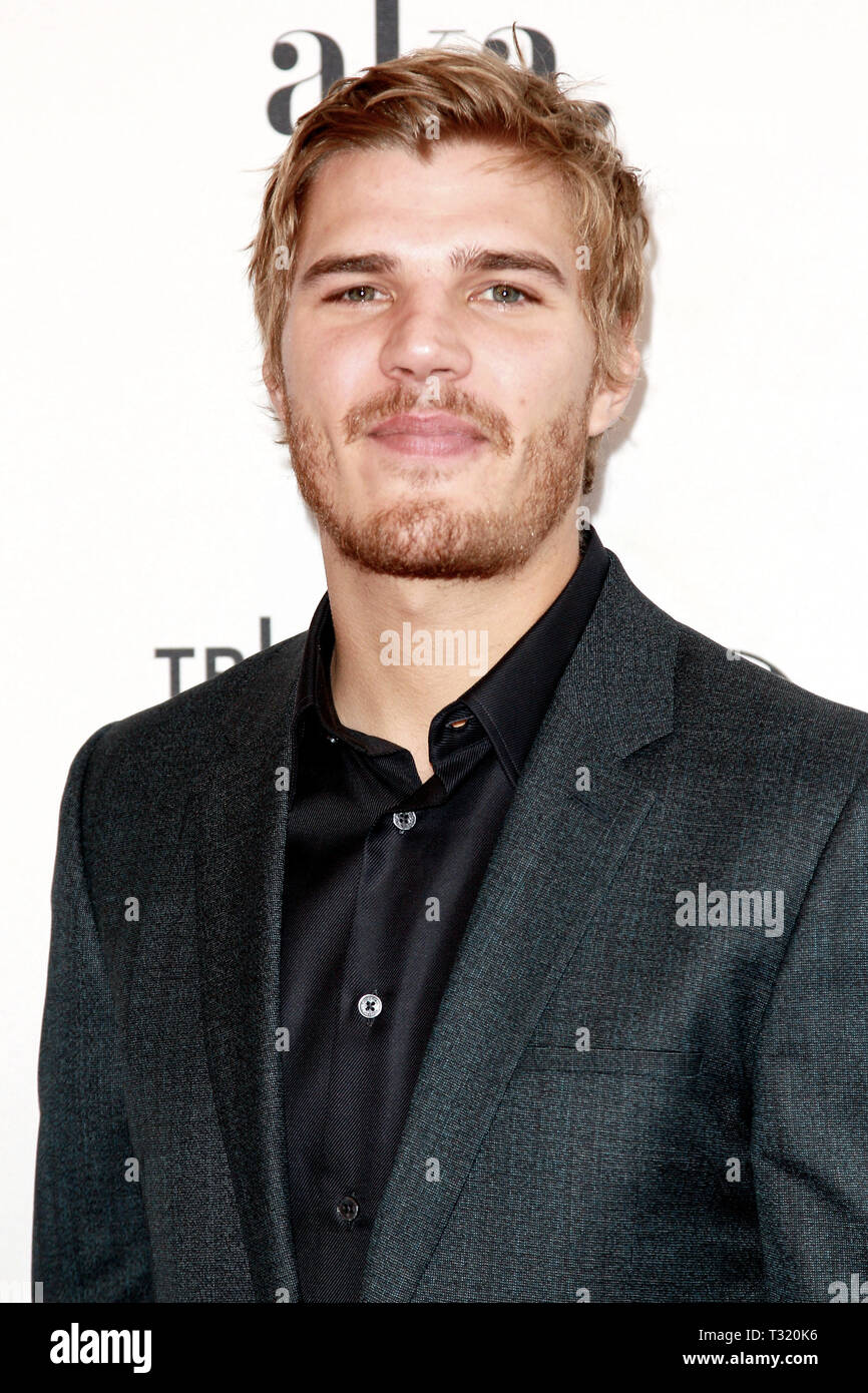 Chris zylka hi-res stock photography and images - Alamy