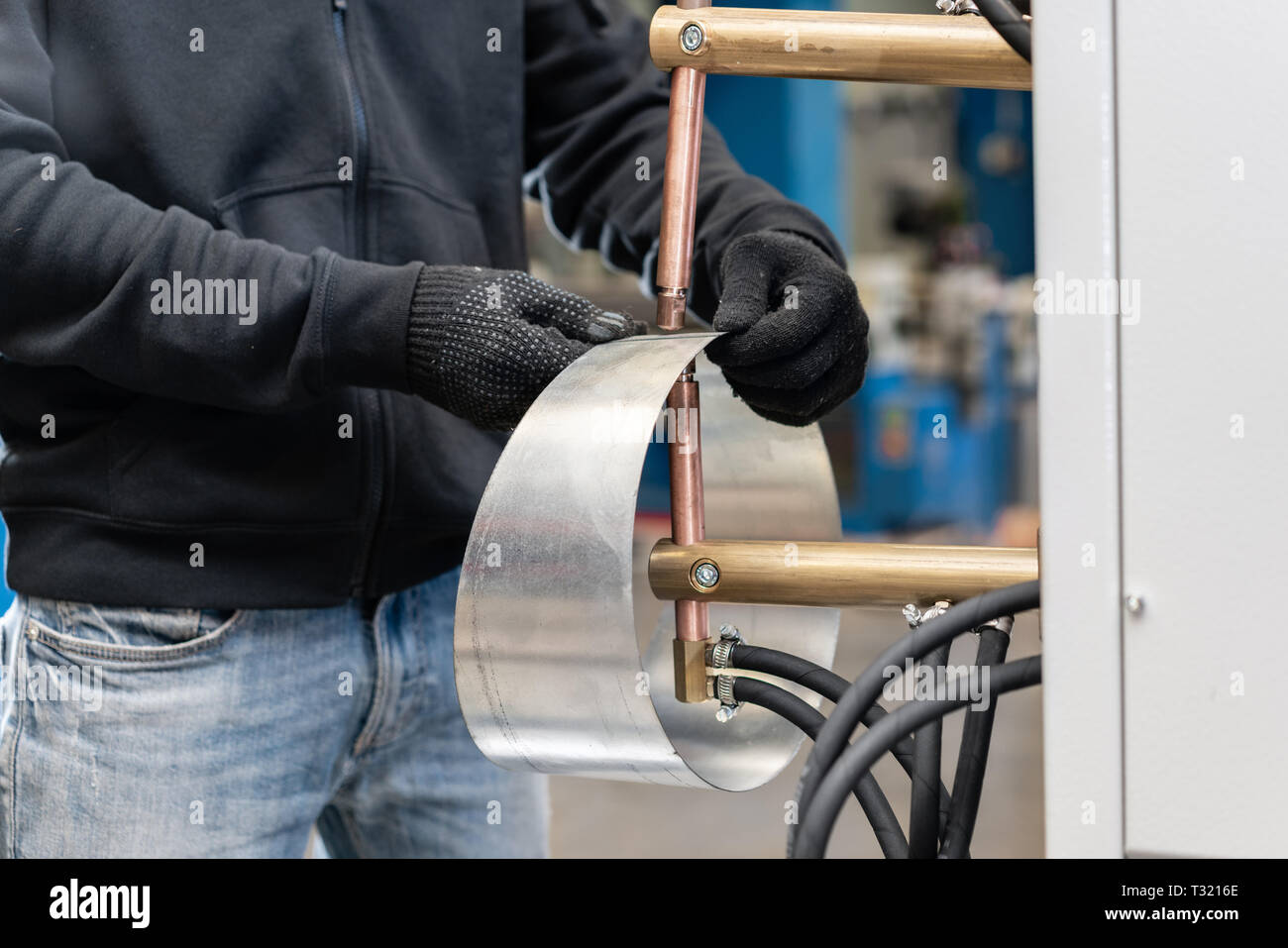 Spot weld metal sheet hi-res stock photography and images - Alamy