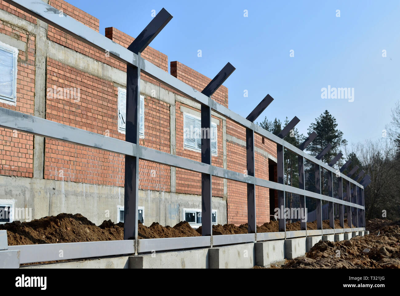 Metal Buildings With Brick Pillars