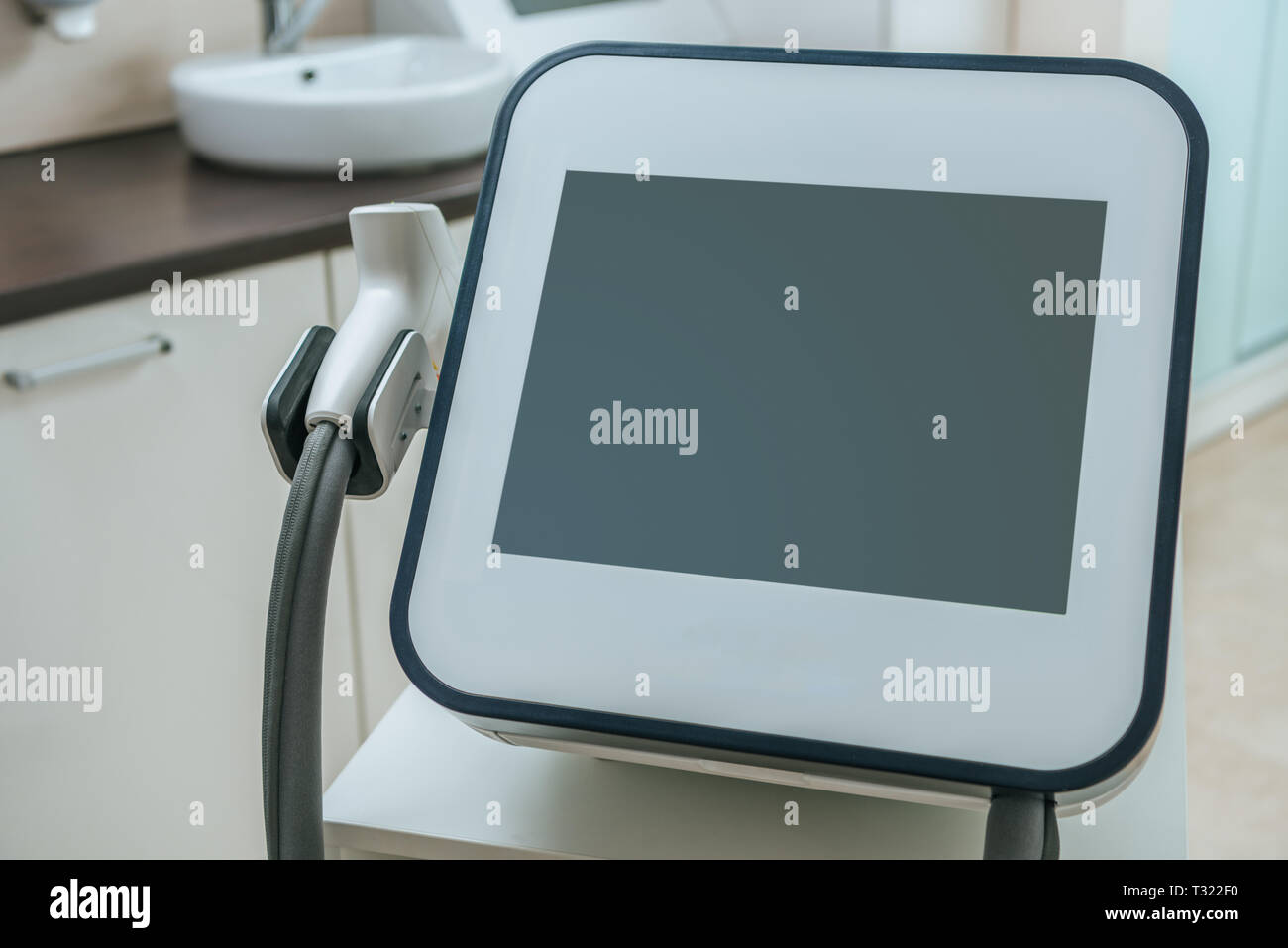 Laser apparatus hi-res stock photography and images - Alamy