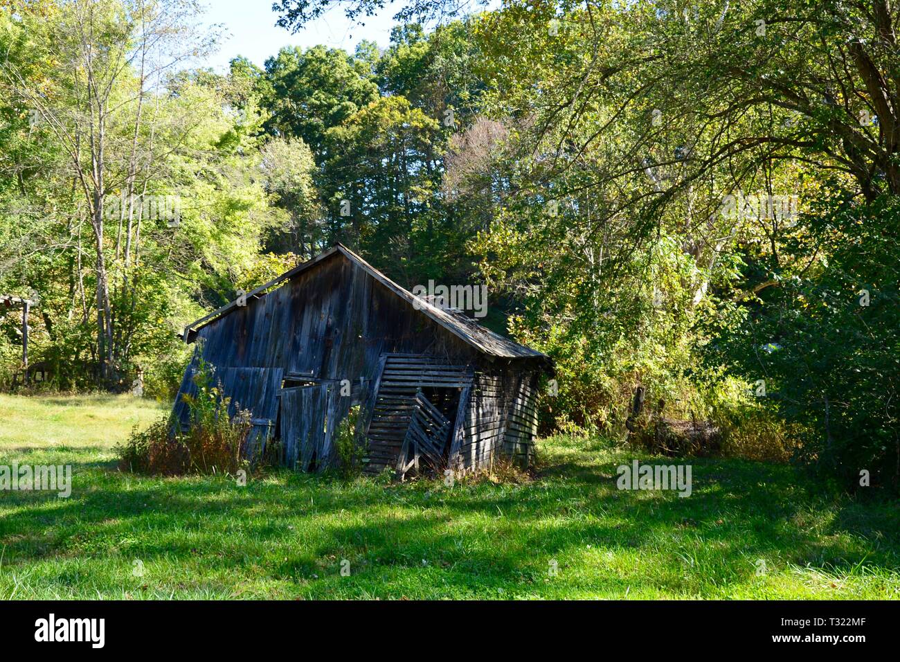 Old Charming Barns High Resolution Stock Photography and Images - Alamy