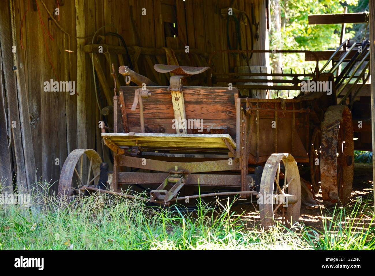 Old wooden wagons hi-res stock photography and images - Alamy
