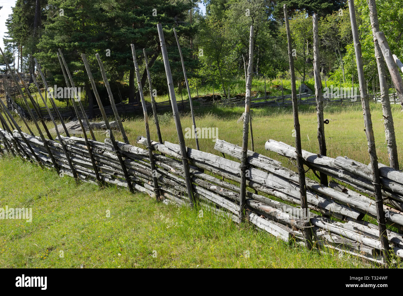 Swedish wooden traditional mediaval fencing palisade handmade ...
