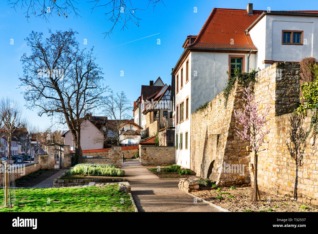 Bergstrasse hi-res stock photography and images - Alamy