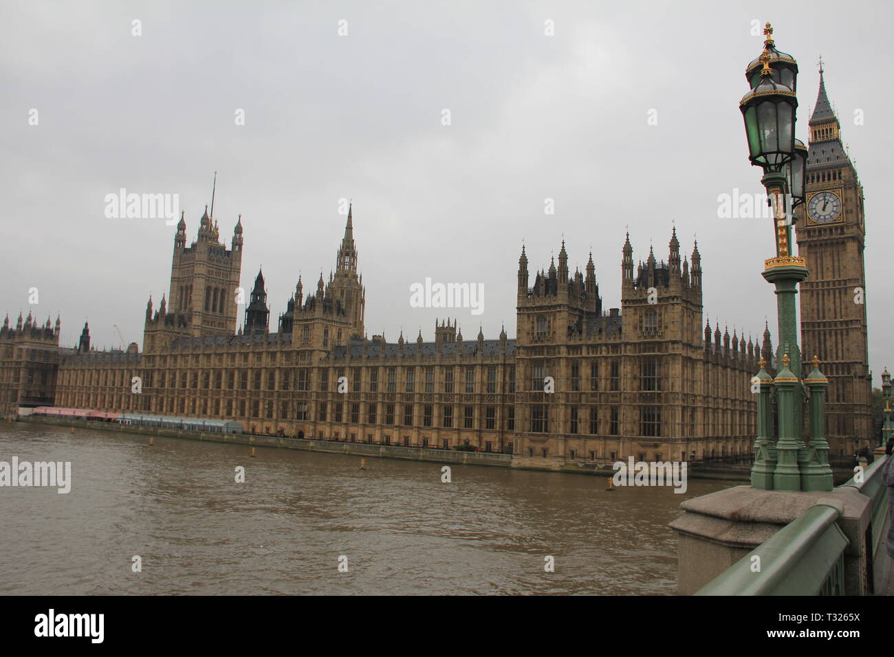 House of lords chamber hi-res stock photography and images - Alamy