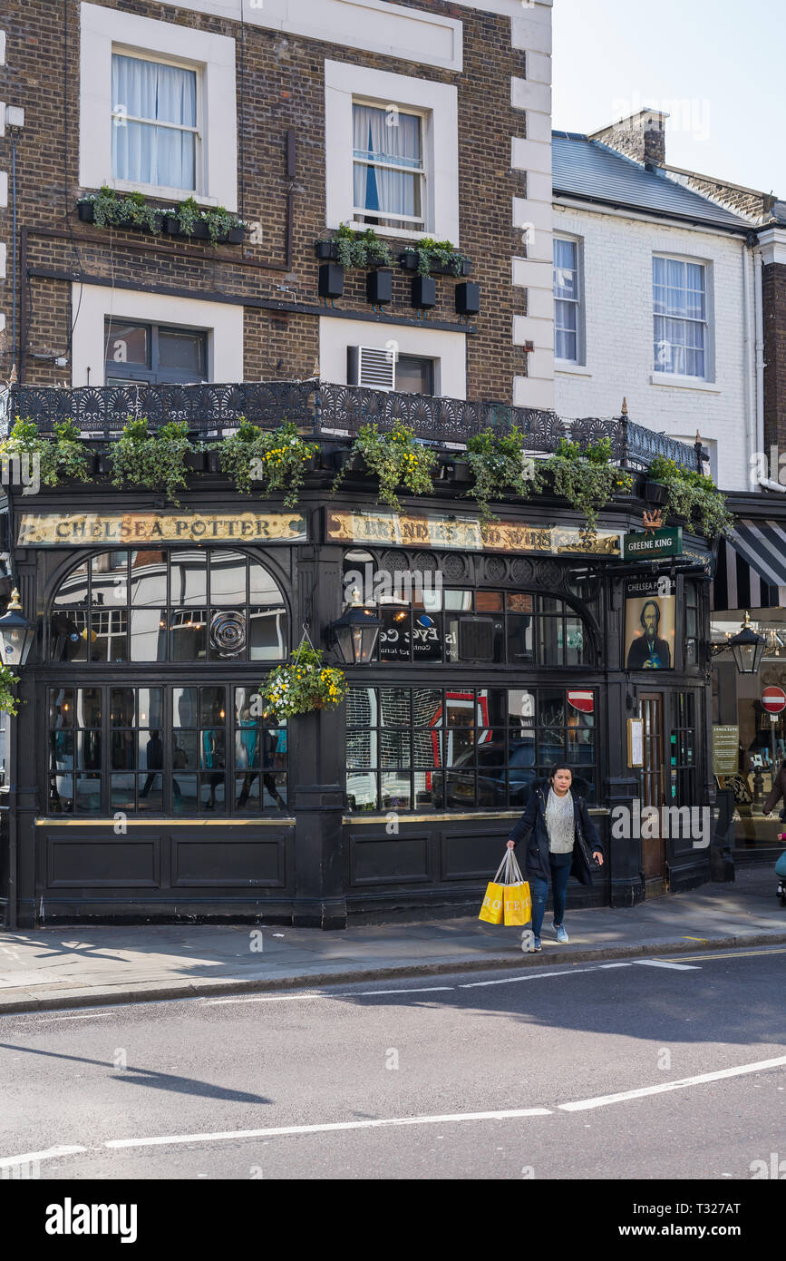 Chelsea potter kings road hi-res stock photography and images - Alamy