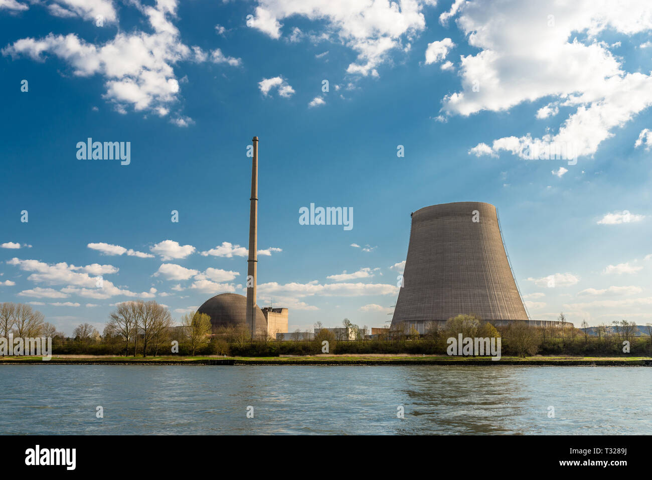 Demolishing chimney on building hi-res stock photography and images - Alamy