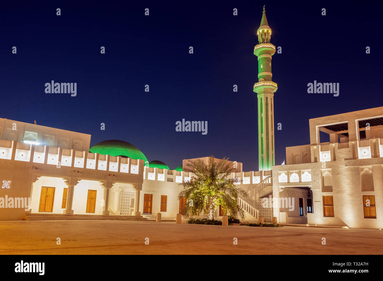 Grand mosque in doha qatar hi-res stock photography and images - Alamy
