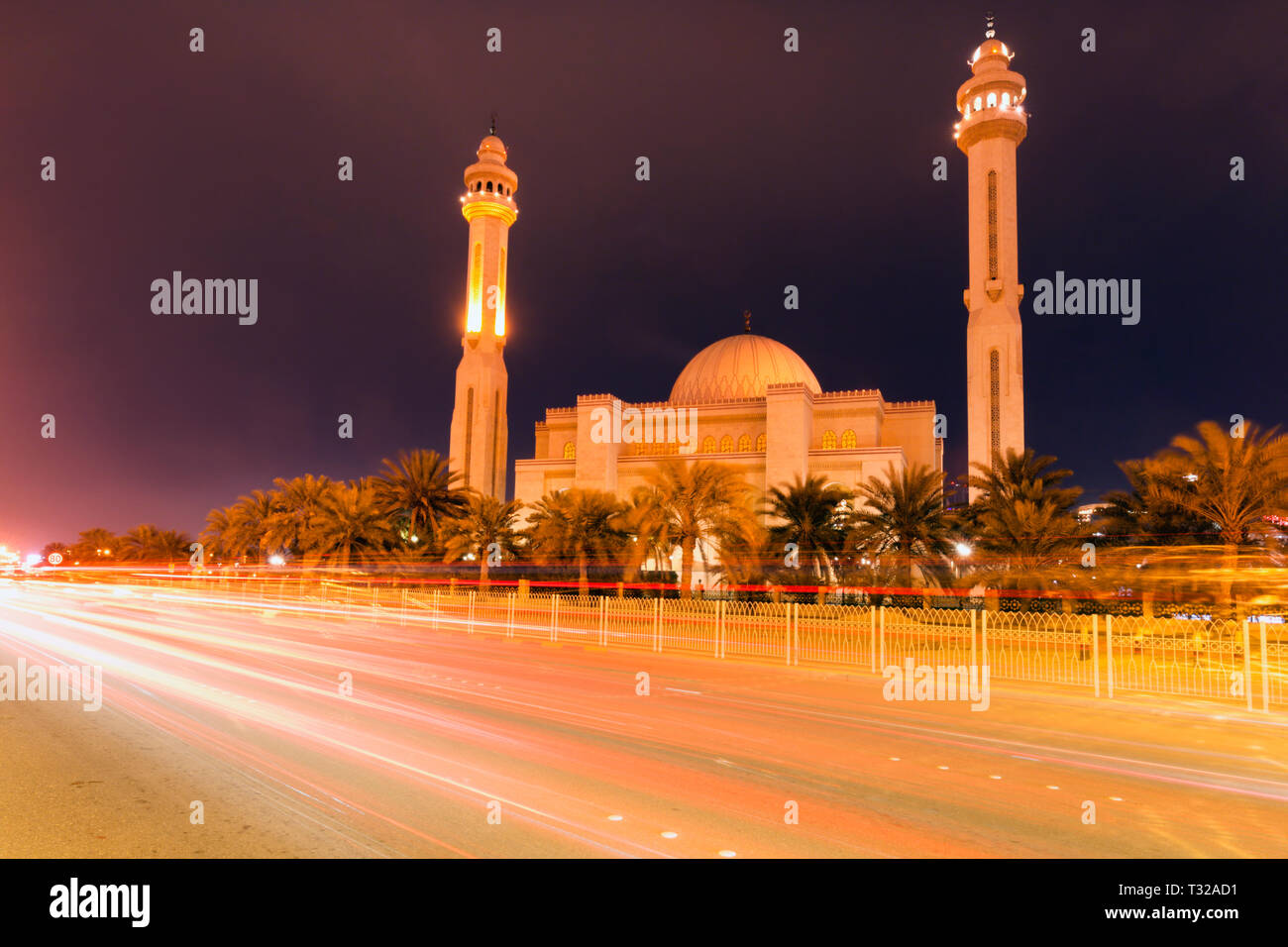 Al Fateh Grand Mosque in Juffair. Juffair, Manama, Bahrain Stock Photo ...