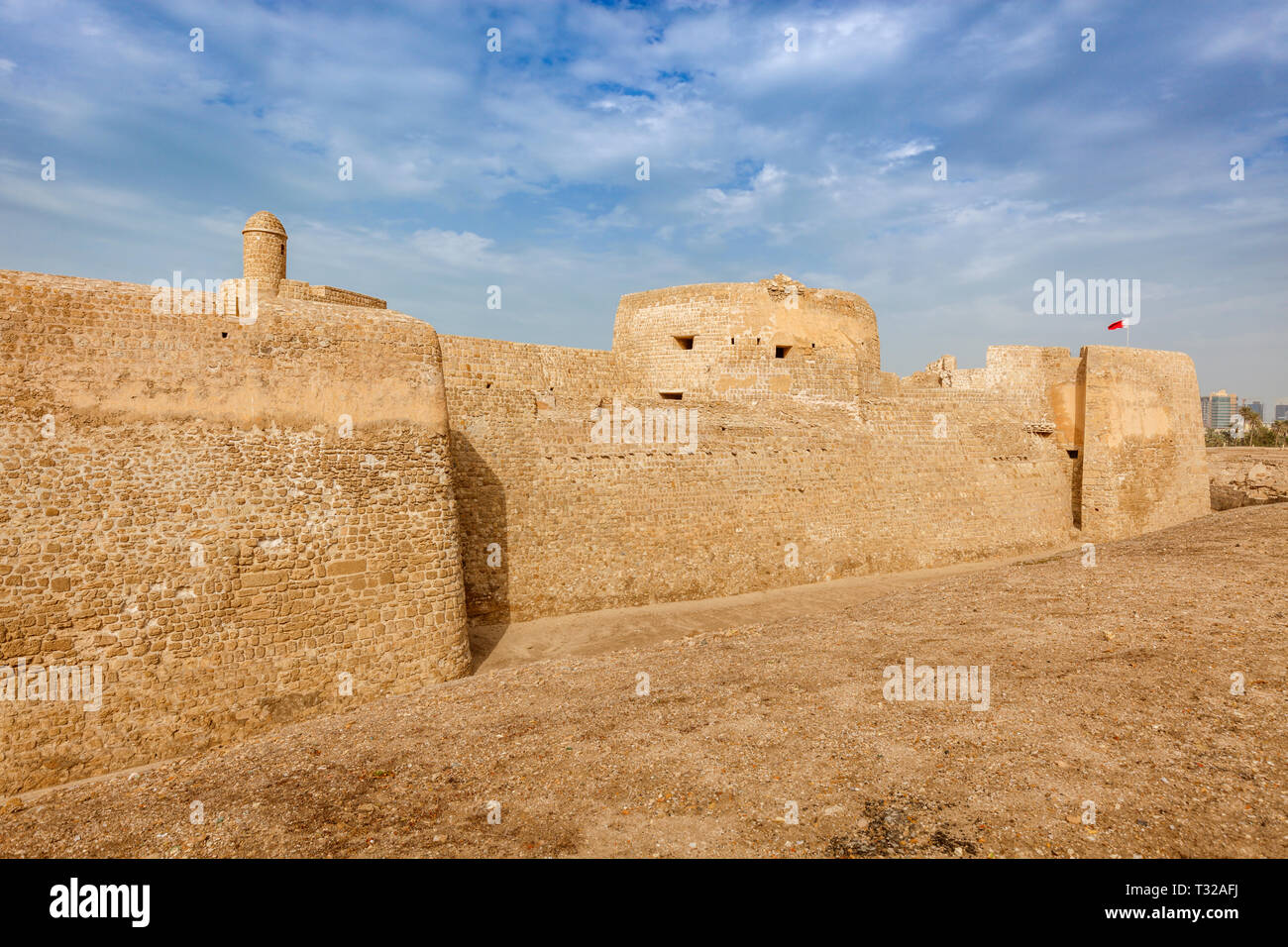 Bahrain fort sunset hi-res stock photography and images - Alamy