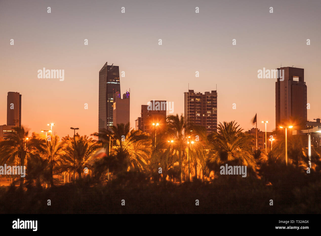 Kuwait city landscape sunset hi-res stock photography and images - Alamy