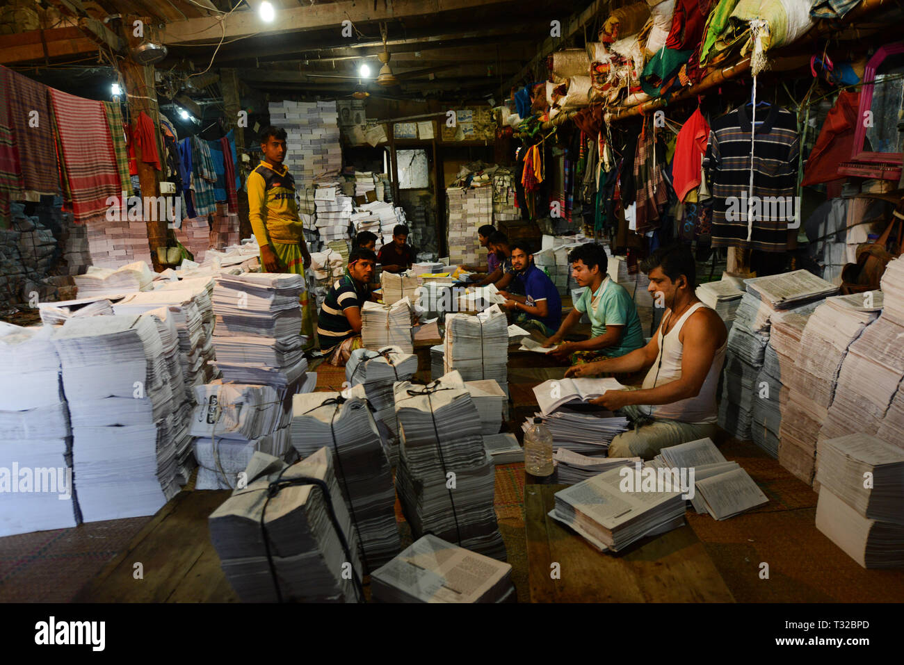 Asia asian documentary boazimages hi-res stock photography and images ...