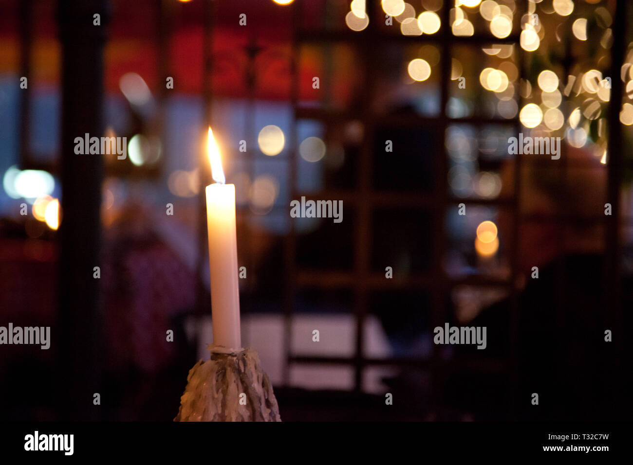 Dark restaurant interior hi-res stock photography and images - Alamy