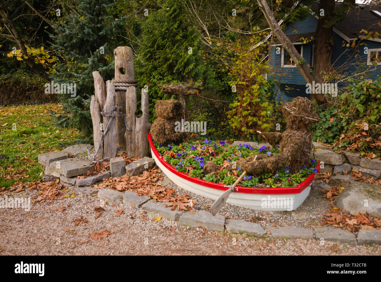 Nautical theme garden hi-res stock photography and images - Alamy