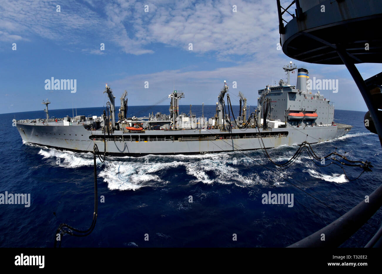 190404-N-RI884-0381 SOUTH CHINA SEA (April 4, 2019) The fleet ...