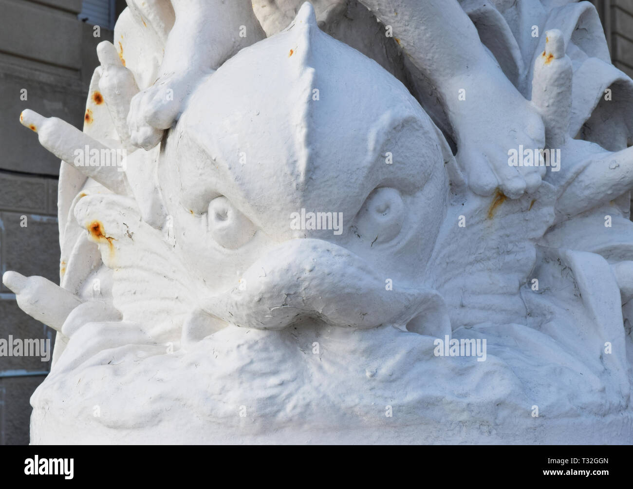statue detail in the garden Stock Photo - Alamy