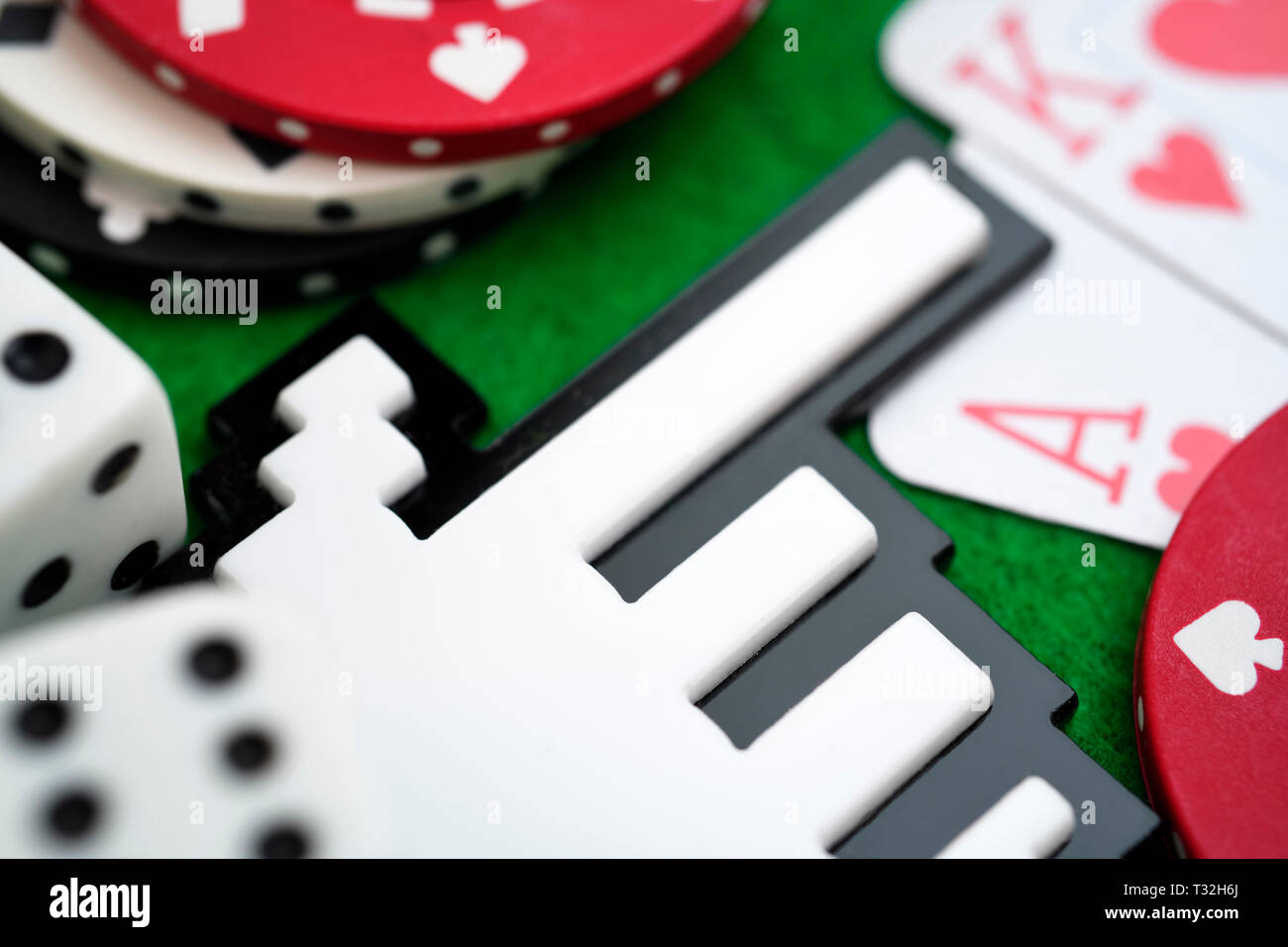 Spielkarten hi-res stock photography and images - Alamy