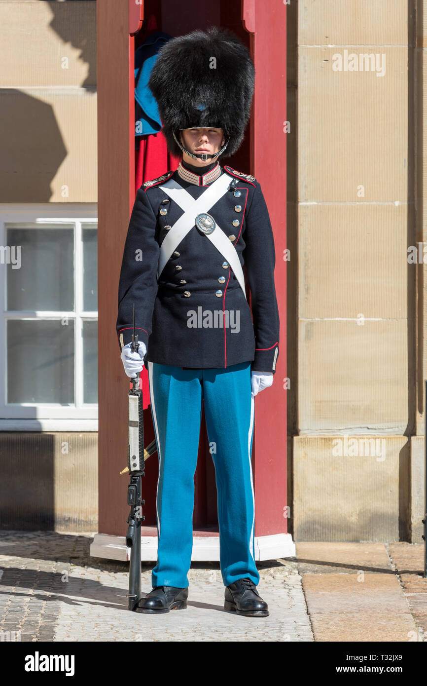 Danish royal guard hi-res stock photography and images - Alamy