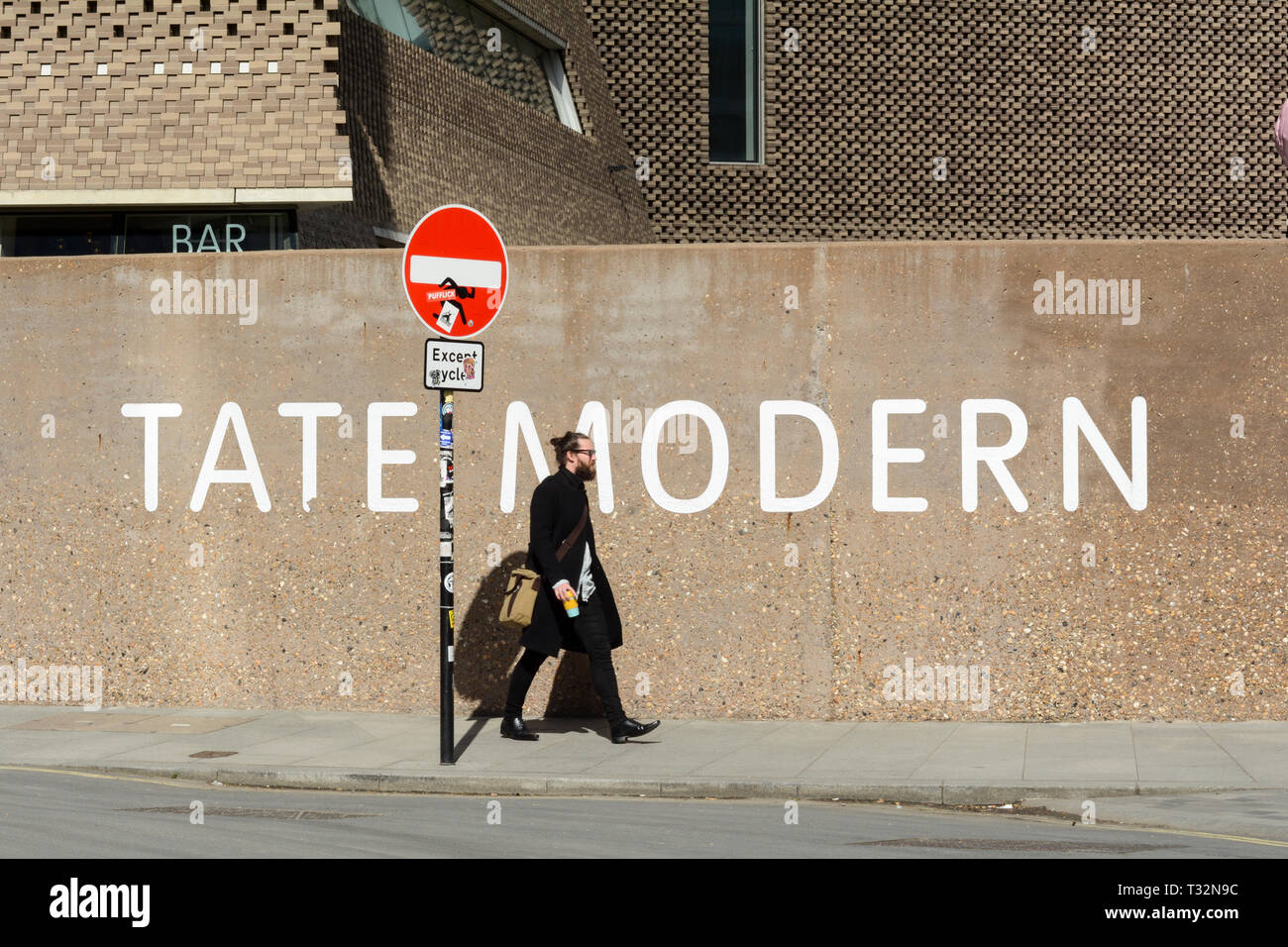 Herzog De Meuron Tate High Resolution Stock Photography and Images - Alamy